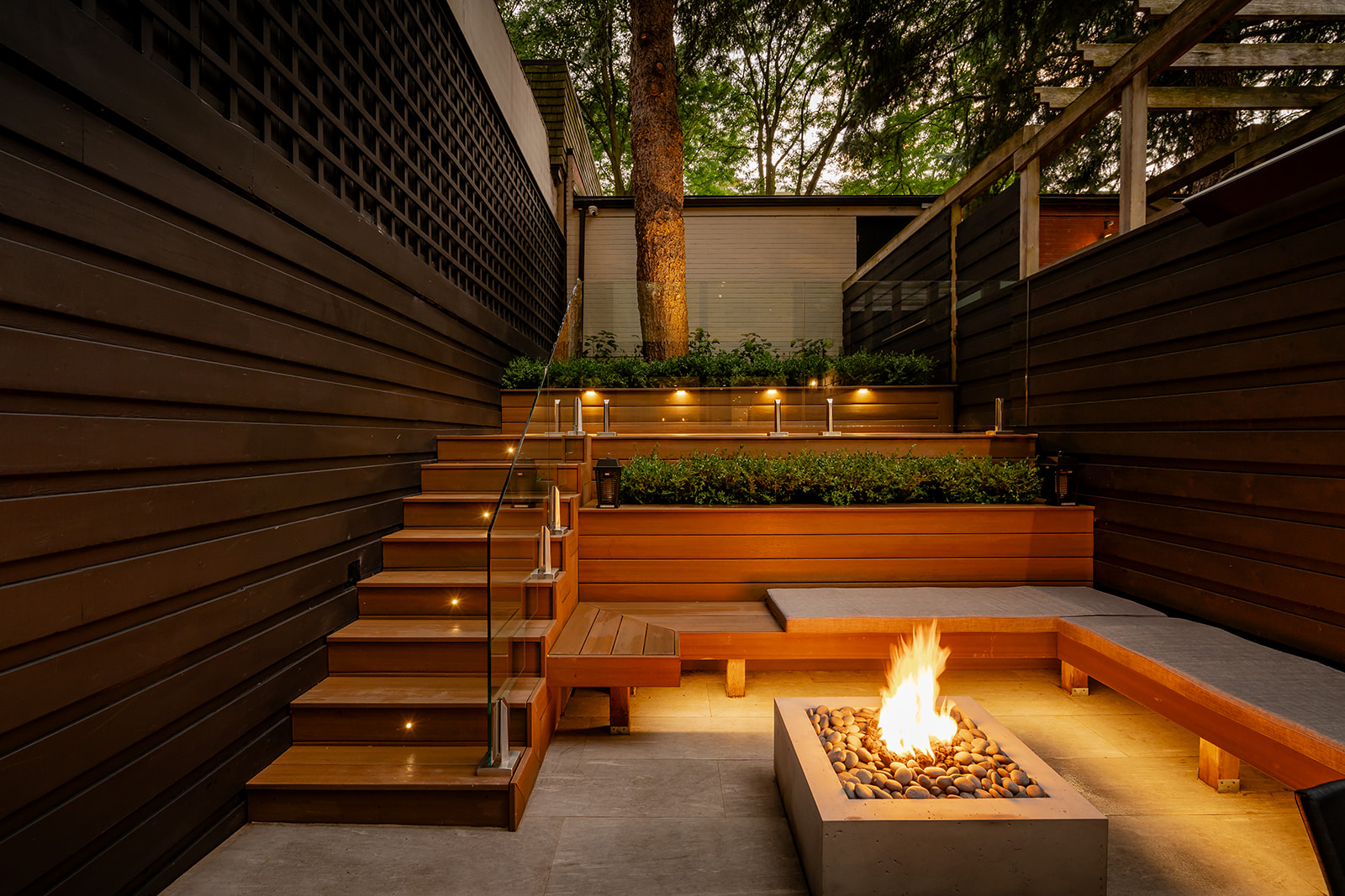Pro-Land Landscape Design in Toronto - Effie Edits Inc.