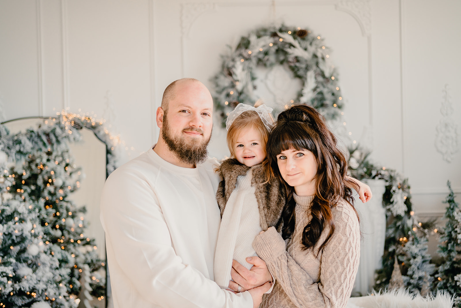 Becca + Alicia's Family Photo Session at The Mint Room - Effie Edits Inc.